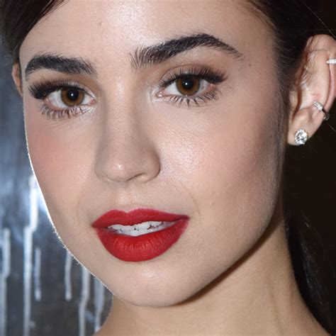 Sofia Carson Makeup Black Eyeshadow Brown Eyeshadow And Red Lipstick