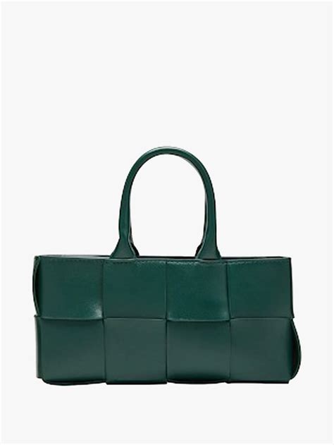 The East-West Bag Is a Ladylike Must-Have—Shop 20 Standout Styles | Vogue