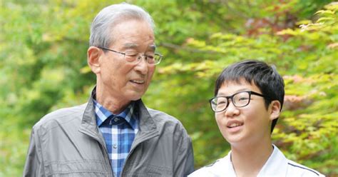 연금모아 16년째 매달 장학금 82세 큰 스승