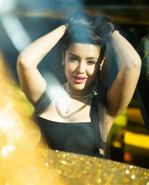 نیلی افشار اینستاگرام دوست دختر پویان مختاری عکس قبل عمل و رقص