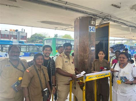 Randomactsofkindnessday Tummoc Bmtc Tummoc