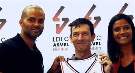 Le Groupe Ldlc Soutient LÉgalite Femme Homme Et Porte Son