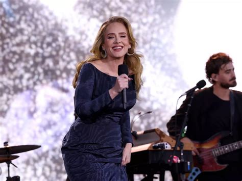 Adele Gewichtsverlust 2024 Adele Schrijft Geschiedenis Met Fotoshoot