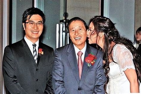 Hong Kong Wealthy Families Dont Like To Marry Actresses But Lee Shau
