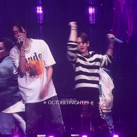 τ On Twitter Rt Octobernight29 ผู้บ่าวถอดอินเอียร์รอฟัง L O V E 😖💗