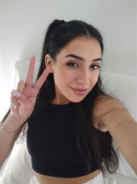 Everyone Who Comes From Threads And Tells Me On My Special Page Link In Bio Will Get A Surprise 💜