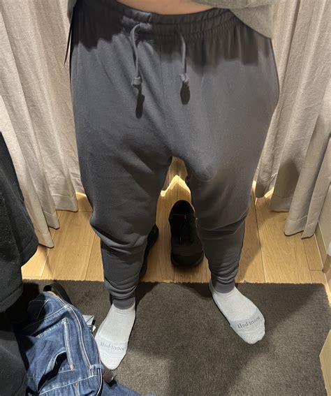 Should I Buy This Sweatpants Rbulges