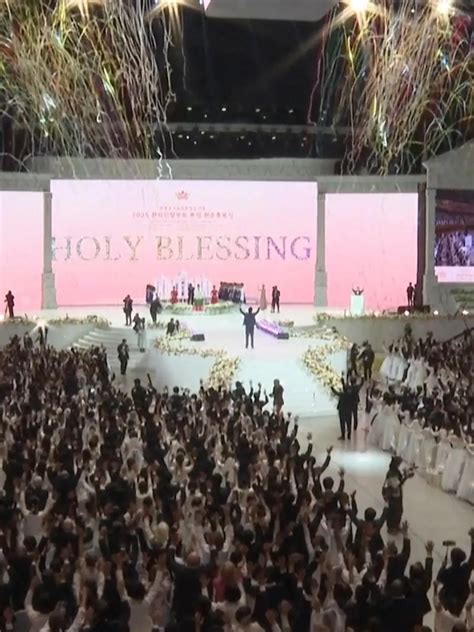 Nur Wenige Monate Nach Der Verlobung Rufus Sewell Ist Unter Der Haube