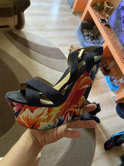 Взуття — ціна 450 грн у каталозі Інші речі Купити жіночі речі за доступною ціною на Шафі