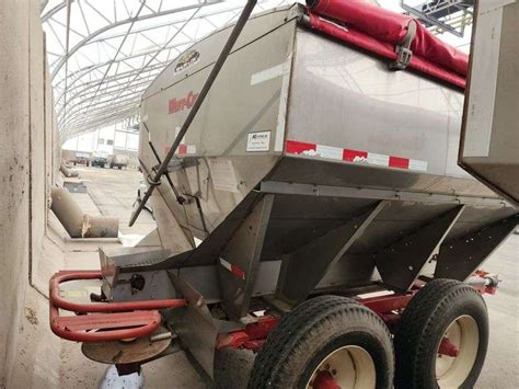 2015 Ag Systems Model Ag 800 Pull Type Spreader Set Up For Variable