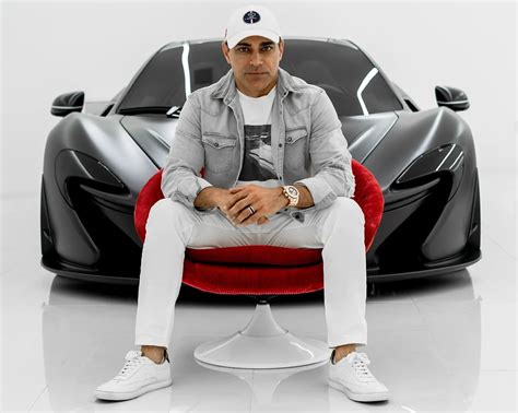 Inside Manny Khoshbins Life Capricorn Ambition Business Strategy