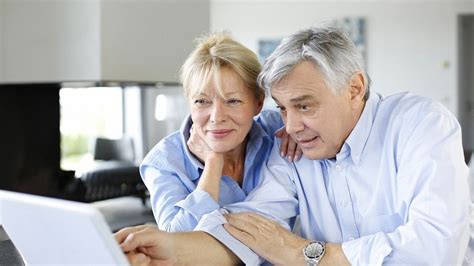 Пенсія за вислугу років — ПФУ уточнив чи загрожує втрата виплат Читайте на Ukr Net