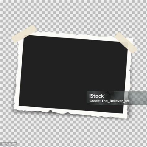 가장자리 브래킷 및 끈적 끈적한 점착 테이프 및 스카치 테이프 조각에 복고풍 모양의 사실적인 사진 프레임 벡터 그림입니다 사진 예술 및 공예제품에 대한 스톡 벡터 아트 및