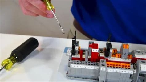 Phoenix Contact Fuse Tb Fuse Modular Terminal Block At Unit Terminal Blocks In Nashik