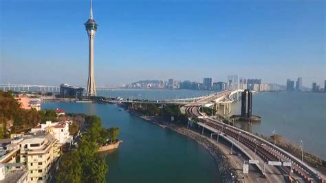 Большая Азия 🇨🇳Китай обеспечит процветание и стабильность Гонконга и Макао Выступая на