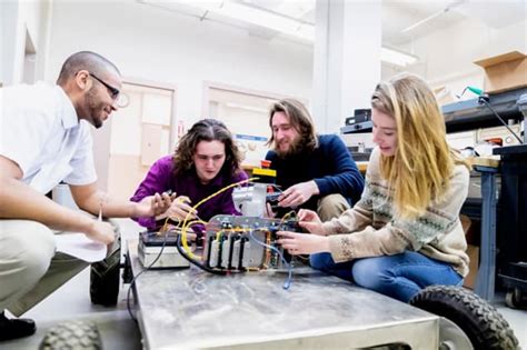 Lab Gender Roles Not Due To Personal Choice Finds Study Physics World