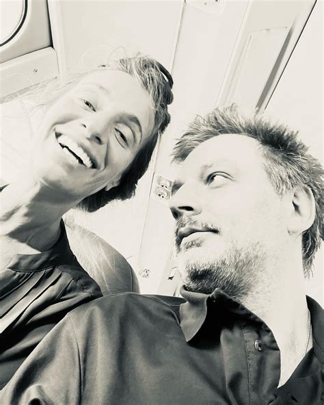 ლამაზი და არაორდინარული წყვილი ანი ჩირაძისა და კონსტანტინე თედელურის ფოტოები და ოჯახური