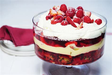 Trifle Sommerfrüchte Trifle Hugx