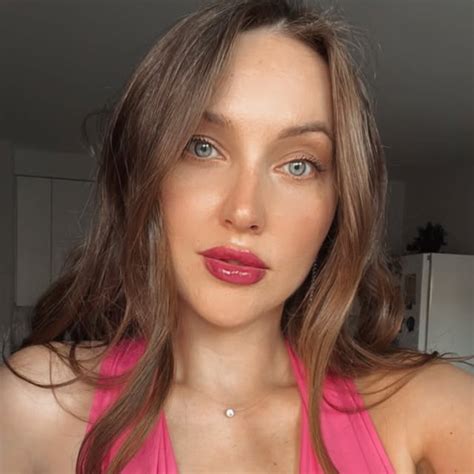 Snezhana Hubaidulina Snezhka007 • Threads Say More