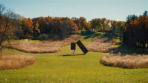 Master Of None Season Two Uses Art To Enhance The Story Architectural Digest