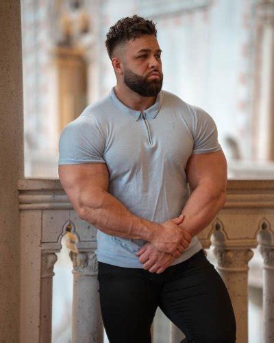 100 Strong Man Tumbex