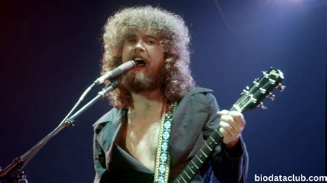 Brad Delp Inspiring Bio And Personal History 2025