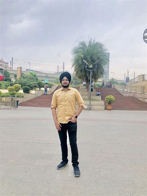 Paramjeet Singh On Linkedin Personalbranding Freelancers Business Branding