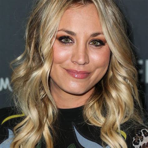 Kaley Cuoco Private Chat Facebook