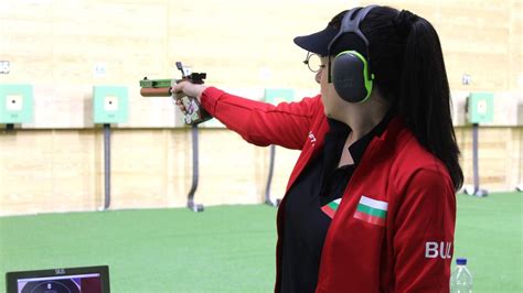 Три българки на подиума на турнир по спортна стрелба в Нови Сад