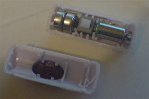 Cara Mengganti Baterai Durex Play Homecare