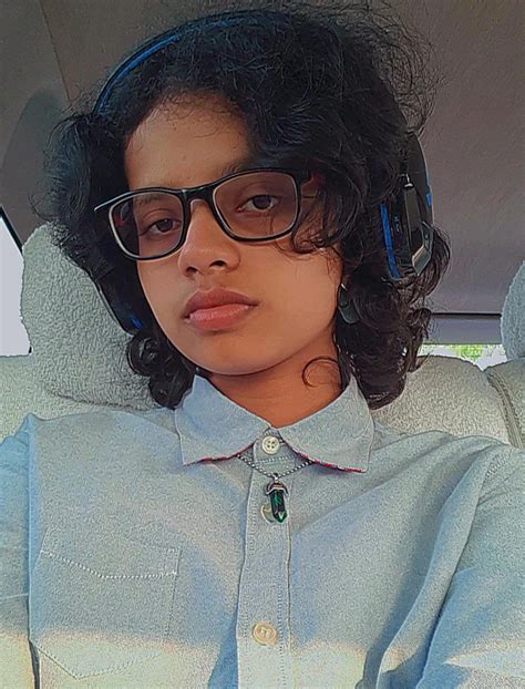 Simonee Kishore Medium