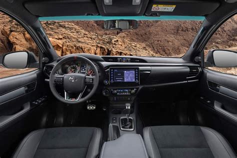 Toyota Hilux 2025 Sglx 4x4 2 7l Price Photos Spec
