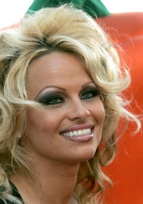 Pamela Anderson Poster G149554 IcePoster Com