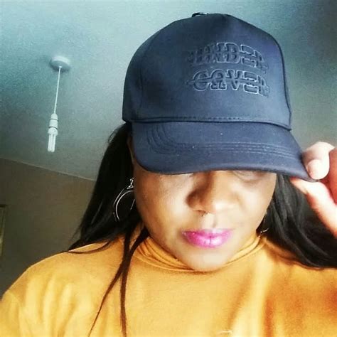 Florence Mtambanengwe Flossie Threads Say More