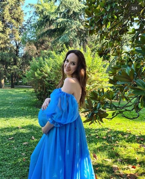 С днем рождения поздравляем замечательную девушку Ответственного надежного компетентного и