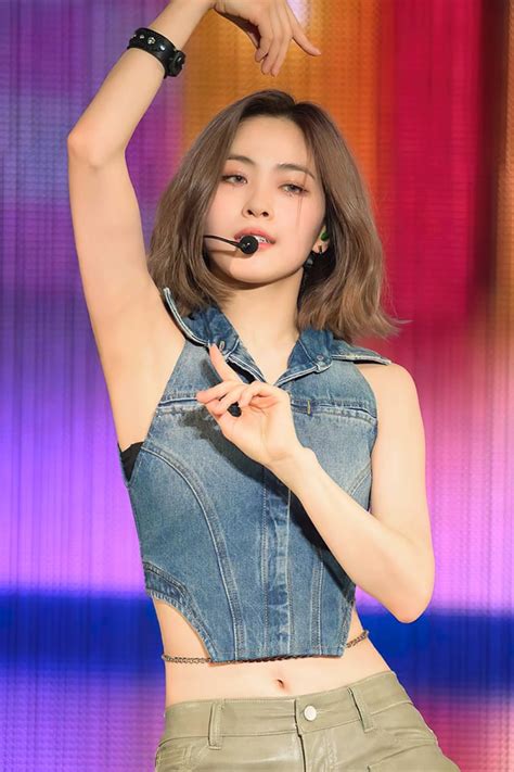 ITZY - Ryujin : r/KpopArmpit