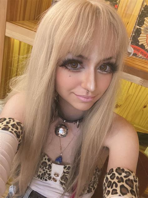 Brazilian Gyaru Ganguro 🌺 Gyaru Animal Print Gal
