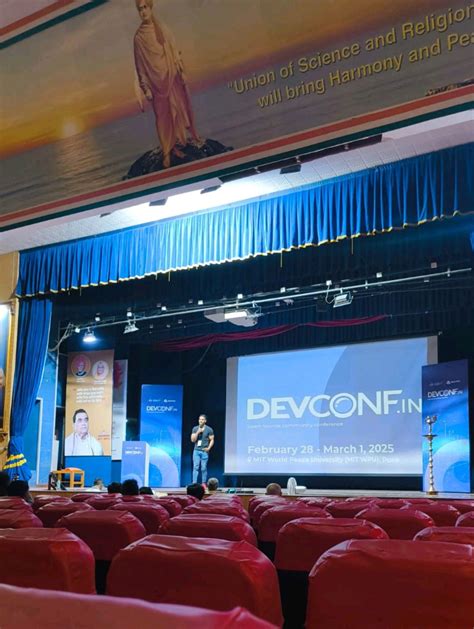 Devconfin Redhat Foss Opensource Ai Llms Techcommunity