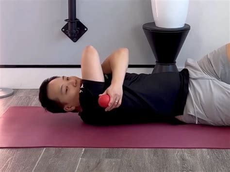 Teres Minor Massage Floor — Rehab Hero