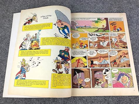 Asterix And Son 197080s Hodderdargaud Uk Edition Paperback Book Uder