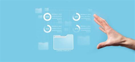 비즈니스 개발자는 혁신을 보여주는 가상 현대 컴퓨터에서 보드 프레임워크를 사용하여 민첩한 소프트웨어 개발 린 프로젝트 관리