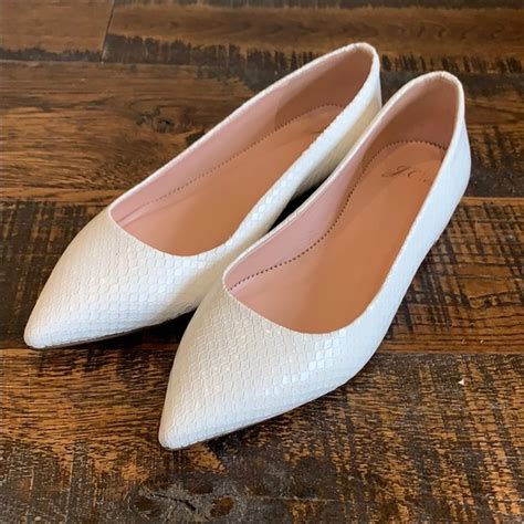 J Crew Shoes J Crew Pointedtoe Flats Snakeskin Leather K9478
