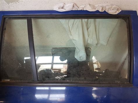 Странични стъкла за шкода октавия комби 2003г Автостъкла Резервни