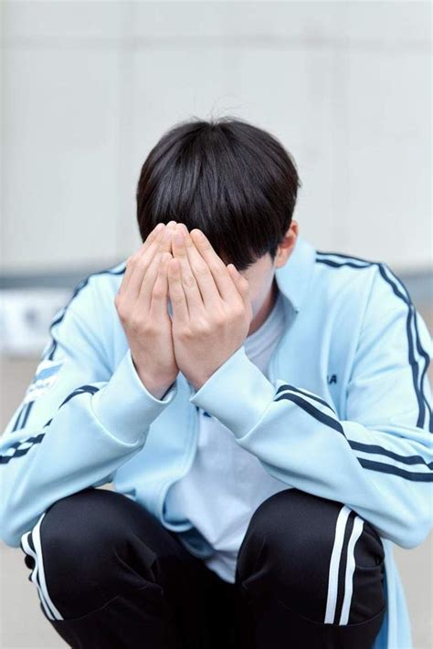 Pin Van Thuw Op Kim Hyun Jin