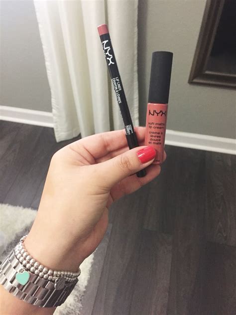Lip Liner And Lip Gloss At Alexander Hedman Blog