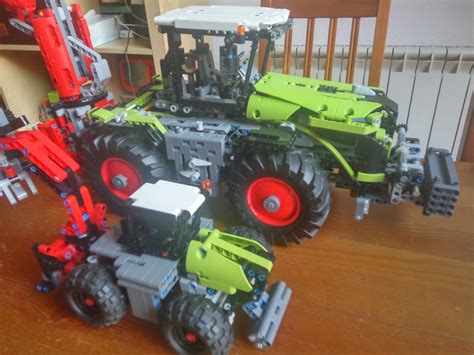 Lego Moc Mini Claas Xerion By Muffinbrick Rebrickable Build With Lego