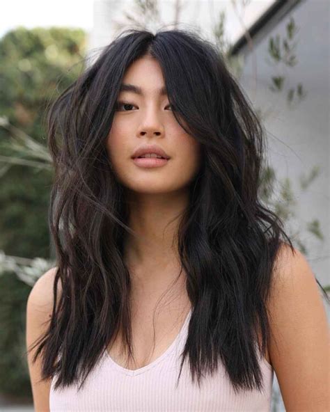 46 Best Medium Length Hairstyles For Thick Hair To Feel Lighter