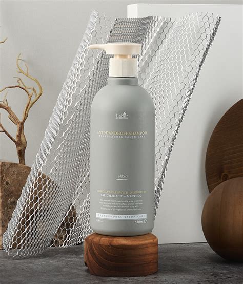 LADOR - Anti-Dandruff Shampoo 530ml - Miloon