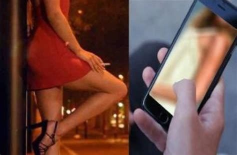 Sex Racket शहर क कई गसट हउस म चलत ह दह वयपर आरपय क गरफतर क बद हआ