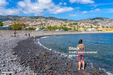 Playa Almirante Reis Funchal Isla De Madeira Visible La Forma Circular